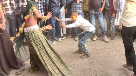 😱गंग रावल बाबा की पूर्णाहुति में महिला और छोटे बच्चे के बीच उडी जोरदार