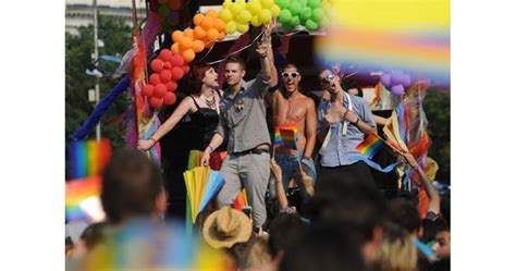 Синодът пак скочи на гей парада