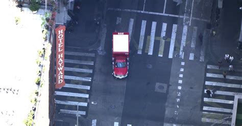 Shooting Investigation Shuts Down Spring And 6th In Dtla Cbs Los Angeles
