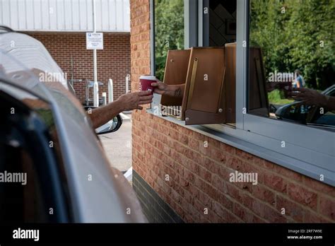 Drive Through Window Hi Res Stock Photography And Images Alamy