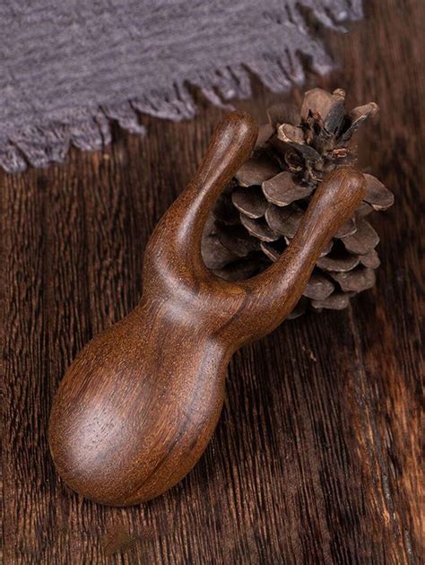 Eye And Nose Massager Sandalwood Beauty Nose Scraping Rod Meridian