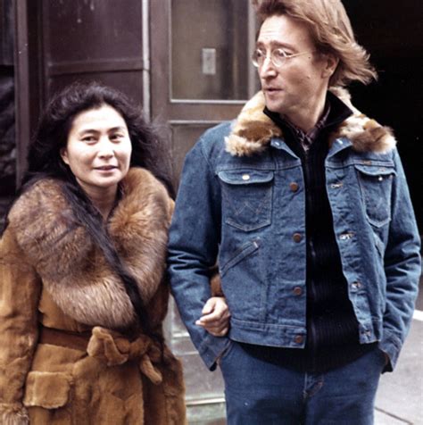 Mark Chapman Assassino De John Lennon Pede Desculpas à Yoko Ono Vírgula