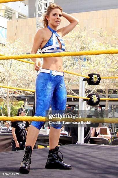 Maria Menounos Wwe Photos And Premium High Res Pictures Getty Images