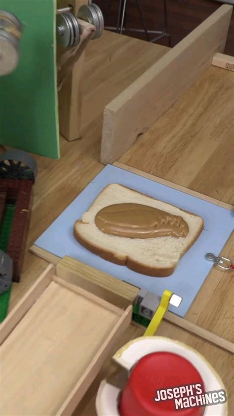 Sandwich Maker Machine R Nextfuckinglevel