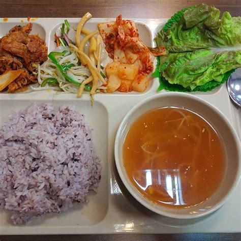 이슈 유머 단체 급식 제육볶음 