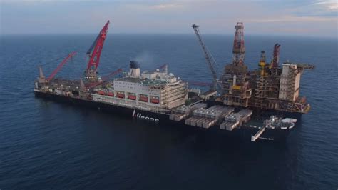 Watch Allseas Pioneering Spirit Completes 30000 Tonne Gyda Platform