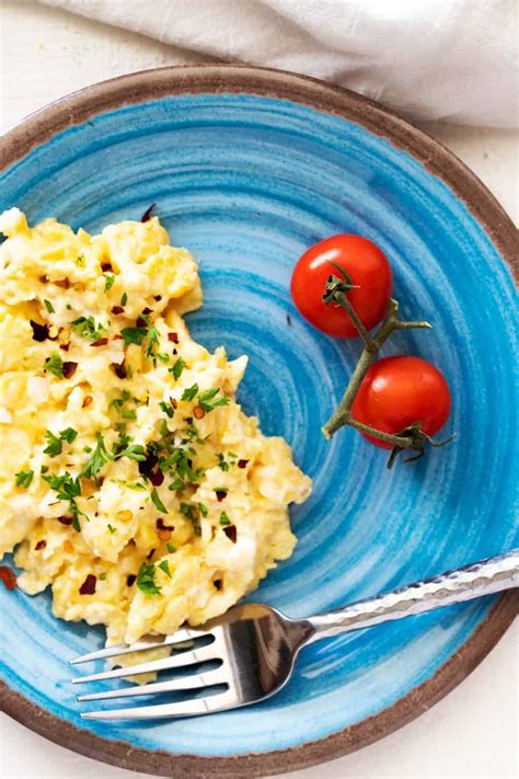 Keto Scrambled Eggs With Sour Cream Kicking Carbs