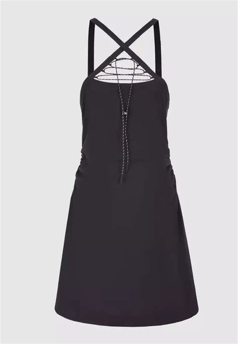 Buy Urban Revivo Halter Neck Skater Dress 2025 Online Zalora