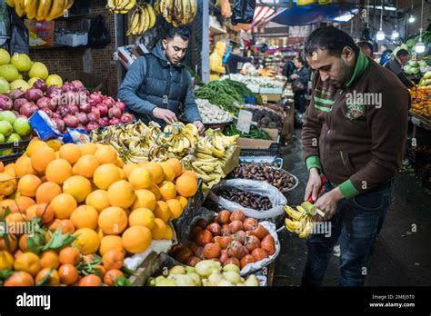 Street Market In Amman Jordan Asia Stock Photo Alamy