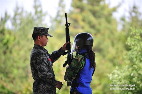 임영식기자의 국방군사사진 여자 해병대예비군이 되다