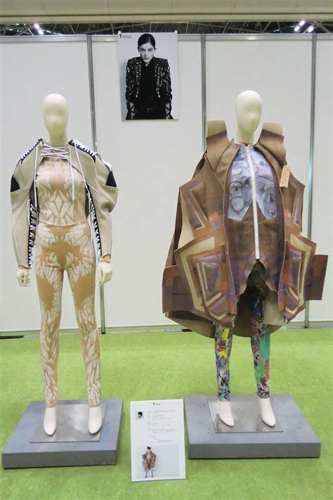 合同展示会「jfw Iff」繊研新聞社主催にファッションデザインコース生が作品を展示 Bfgu