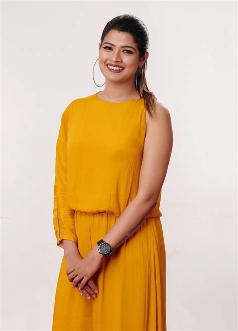 Profile And Contact Details Of Amritha Suresh