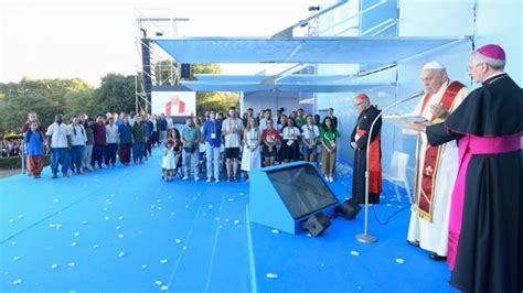 Francisco En El Vía Crucis De La Jmj Hay Que Correr El Riesgo De Amar