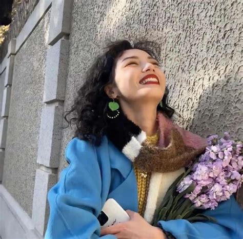 小众自由风女生头像 山不见我，我自去见山 知乎