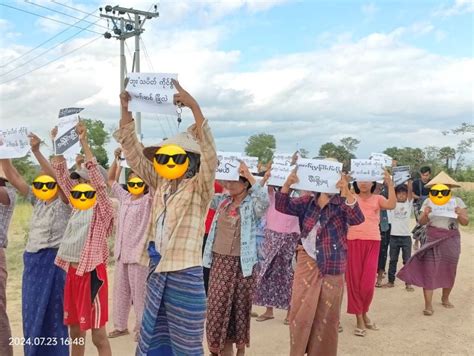 နွားထိုးကြီးတွင် ပြည်သူ ၂၅၀ ကျော် တ ကျော့ပြန် ဆန္ဒ ဖော်ထုတ် Bur