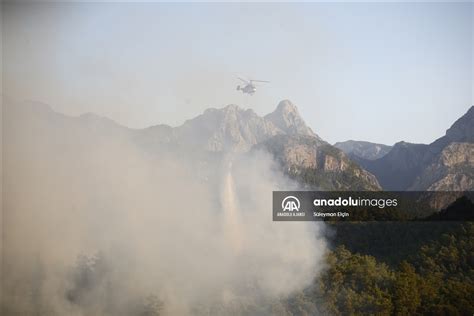 Antalya nın Kemer ilçesindeki orman yangınına havadan ve karadan müdahale ediliyor Anadolu Ajansı