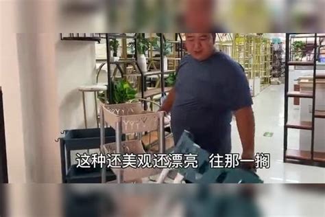 媳妇产假即将结束，一家人回县城打扫卫生，到家婆婆却让儿媳辞职产假一家人县城