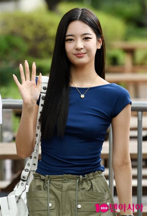 Itzy Pics On Twitter Lia So Beautiful