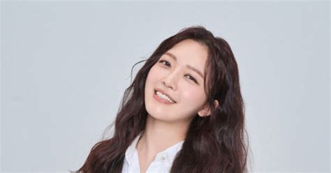 Aoa 찬미 15년 몸 담았던 Fnc 떠나 새 도전