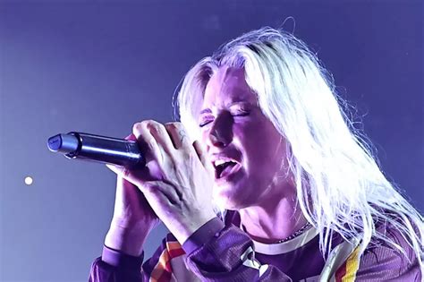Who Is Emily Armstrong Linkin Parks New Singer