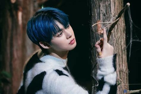 Txt Yeonjun Run Away Mv Photo Sketch Txt Running Away Shared Folder