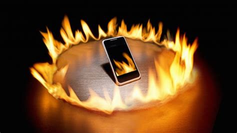 Student Injured After Iphone Bursts Into Flames In Pants Pocket Abc News