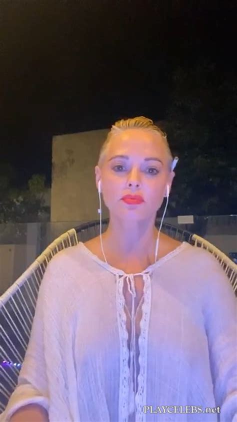 Rose Mcgowan Naked Oops Moment Playcelebs Net