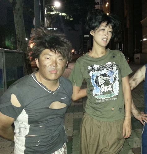 더쿠 거지같은 옷 입고도 분위기 개쩌는 홍진경 