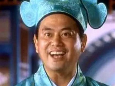 【一刀未剪】港星陈百祥：中国人为何不被中国管？