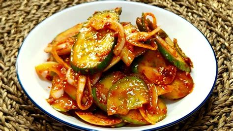 이제 오이무침 이렇게 드셔보세요 오이무침 맛있게 버무리는방법 오이무침요리 무침요리 무침 밑반찬요리 겉절이요리 오이무침 만드는법 오이무침 만드는방법 오이무침 만들기 황금레시피