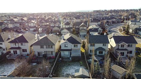 262 Royal Oak Court Nw Calgary — For Sale 699000 Zoloca