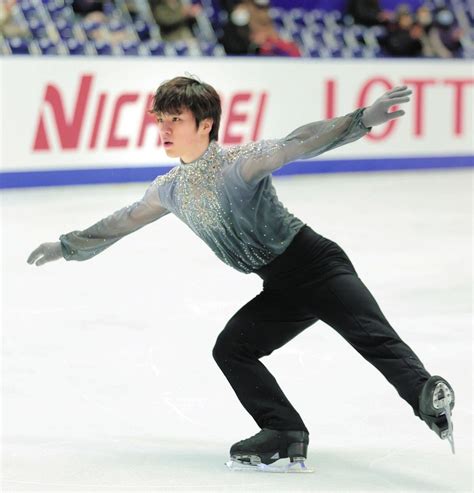 宇野昌磨、sp2位から逆転優勝狙う フリー公式練習で不安定なジャンプ調整【フィギュアnhk杯】：中日スポーツ・東京中日スポーツ