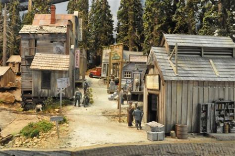 MODEL RAILROADING With LAURIE Model Railroad Model Trains Model