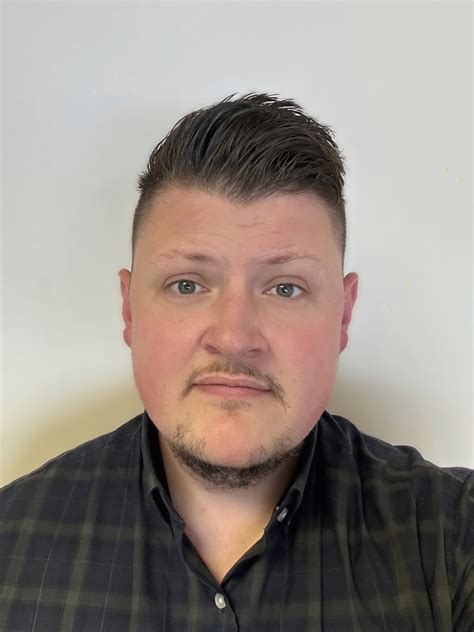 44t Tractor Unit Centurion Truck Rental