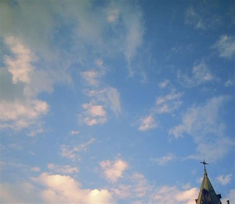 말쑥이 행복한 날에는 행복하게 지내십시오 불행한 날에는 이 또한 행복한 날처럼 하느님께서 만드셨음을 생각하십시오 다음에 무슨 일이 일어날지 인간은 알지 못하기