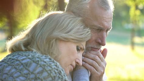 Hijos Que No Visitan A Sus Padres ¿a Qué Se Debe