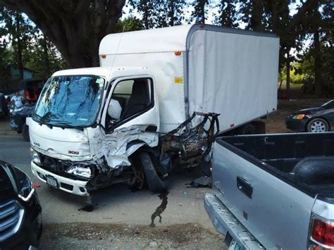 Colisión Múltiple Deja Como Resultado Un Muerto Y Varios Heridos