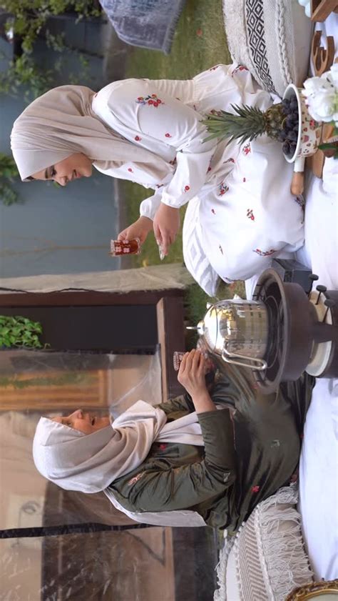 ‎د نور صفاء‎ ‎الفيديو للتحشيش … ماما متعرف شكو ليش دا اكنس🤣اليوم اخر
