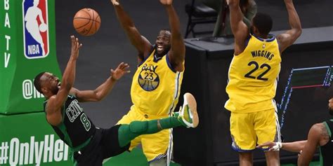 Jayson Tatum Outduels Stephen Curry Celtics Take Down Warriors Gma