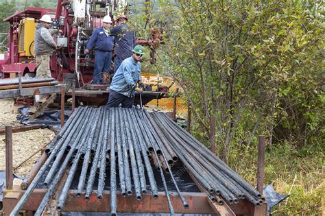 Workers Plugging Abandoned Oil Well Stock Image C0540516 Science