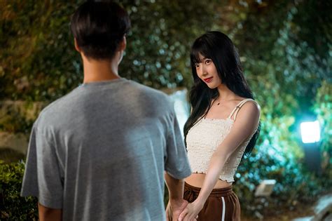 넷플릭스 이두나 수지 양세종 표 판타지톤 현실청춘 로코 리뷰 전자신문