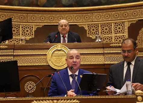 رئيس طاقة الشيوخ يطالب بإعداد جيل جديد من العلماء المصريين في مجال