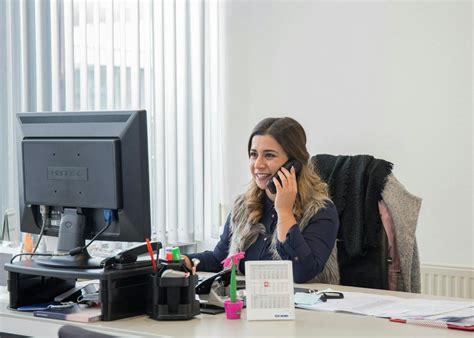 Vorsicht Vor Diesen Betrugsmaschen Beim Privaten Autoverkauf Autohaus Friedrich Hoffmann