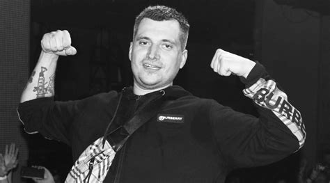 Умер Паша Техник