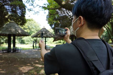 ちょっとの工夫で断然映える！「推し活フォト講座」～屋外アクスタ編～ マイナビニュース