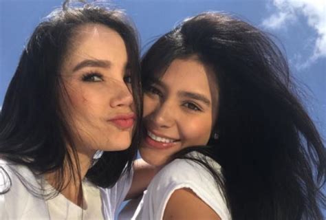 Paola Jara Y Su Hermosa Hermana L Besame Fm
