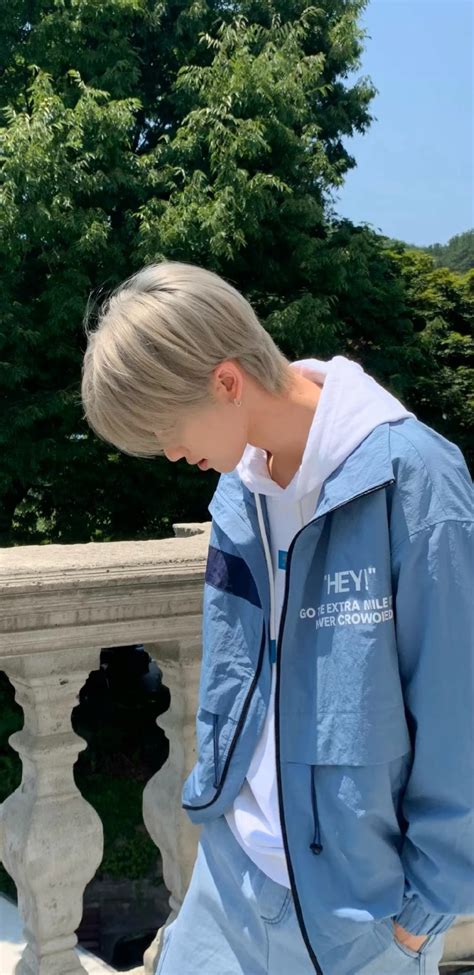 Seventeen Community Posts 女友视角下的小八