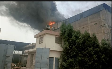 Fire Breaks Out In Cardboard Factory In Karachi