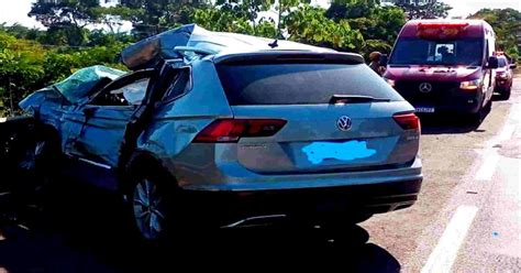 Tragédia Na Br 262 Acidente Entre Carro E Caminhão Deixa Pai E Filho