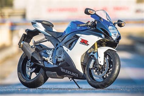 Suzuki Gsx R750 2011 2018 Review Speed Specs And Prices